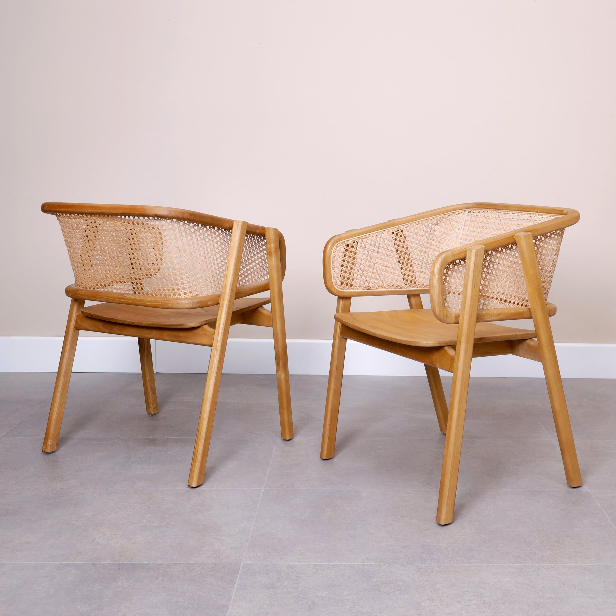 Urban Oak: Solid Wood & Rattan Furniture in Abu Dhabi