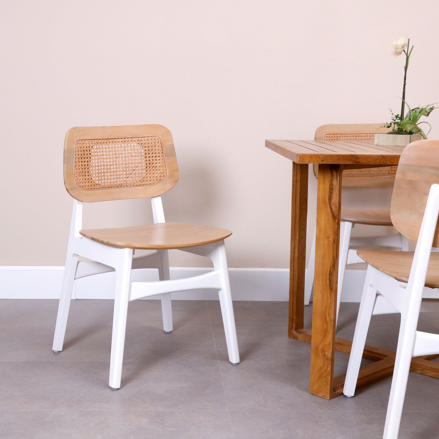 Solid Wood Furniture Dubai & Abu Dhabi | Urban Oak